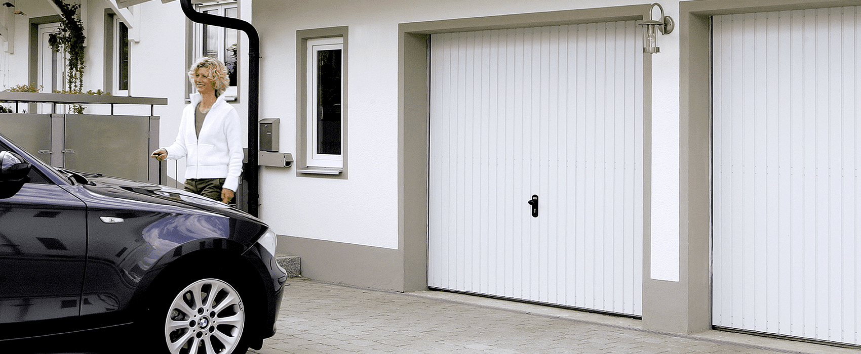 Schwingtore - HOEFGEN Sonnen- und Blendschutz